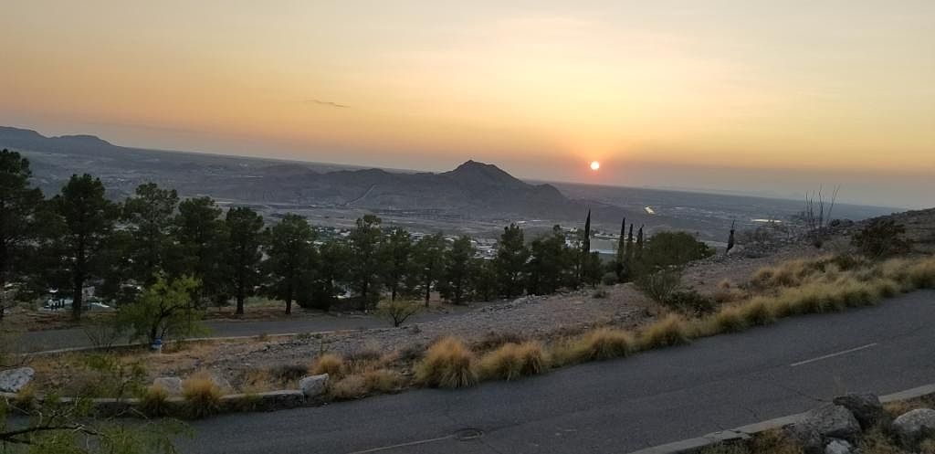 17 Apache Crest Dr, El Paso, TX 79902 | Zillow