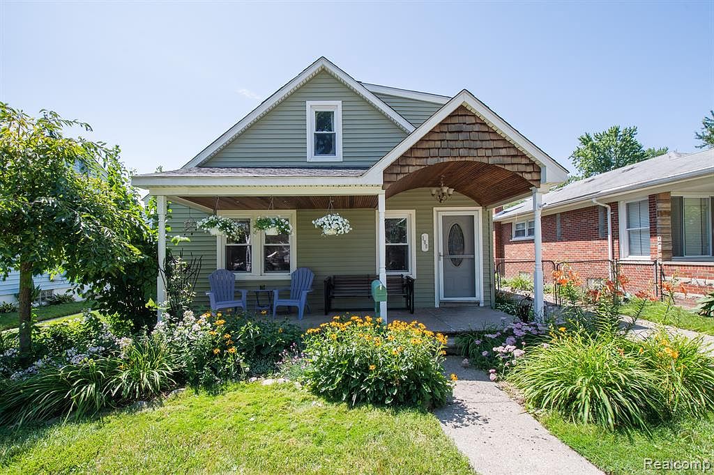 100 Andresen Ct, Hazel Park, MI 48030 | Zillow