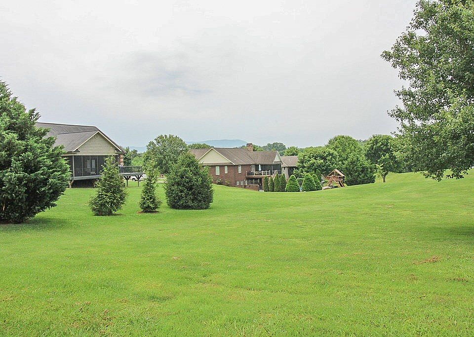 1342 Robert Ridge Rd, Sevierville, TN 37862 | Zillow