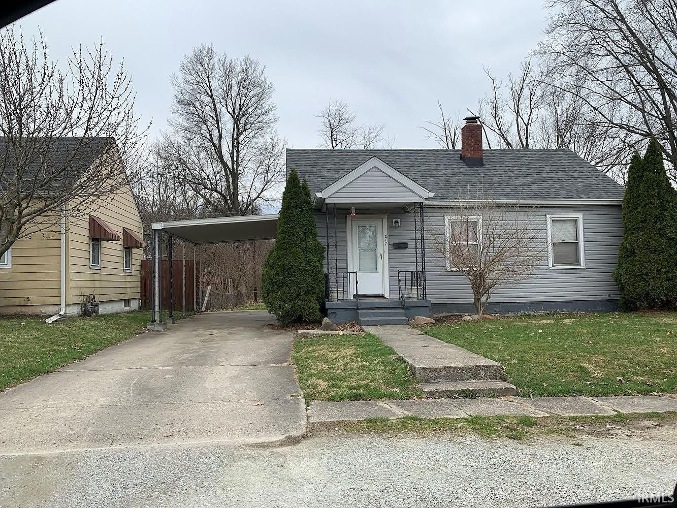 217 E 39th St, Anderson, IN 46013 | Zillow