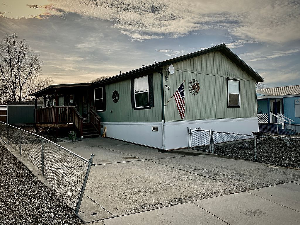27 Carriage Cir, Winnemucca, NV 89445 | Zillow