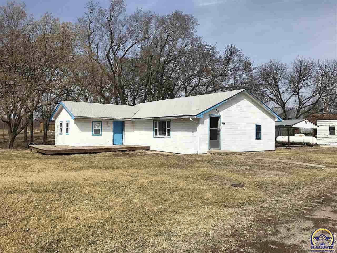 315 SW Jackson Ave, Delia, KS 66418 | Zillow