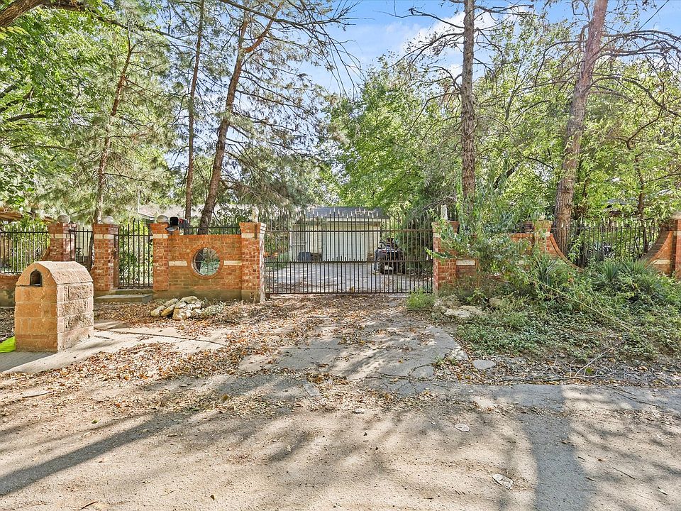 1152 Elva Warren St, Fort Worth, TX 76115 | MLS #20775747 | Zillow