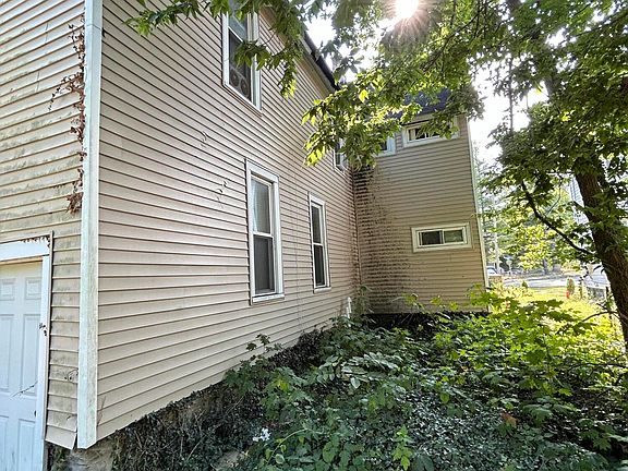 813 Pipestone St, Benton Harbor, MI 49022 | MLS #24048910 | Zillow