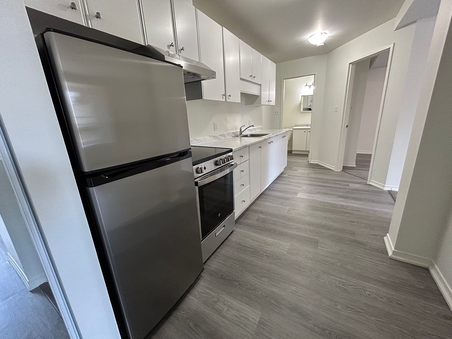 1123 Queenston Rd #204, Cambridge, ON N3H 3L1 | Zillow