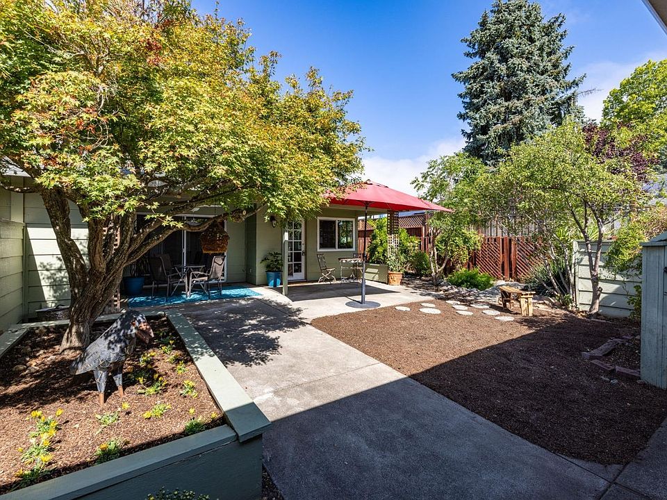 207 Mountain Vista Ln, Santa Rosa, CA 95409 | Zillow