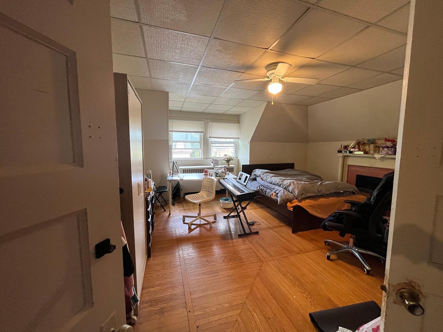 5852 Bartlett St APT 3, Pittsburgh, PA 15217 | Zillow