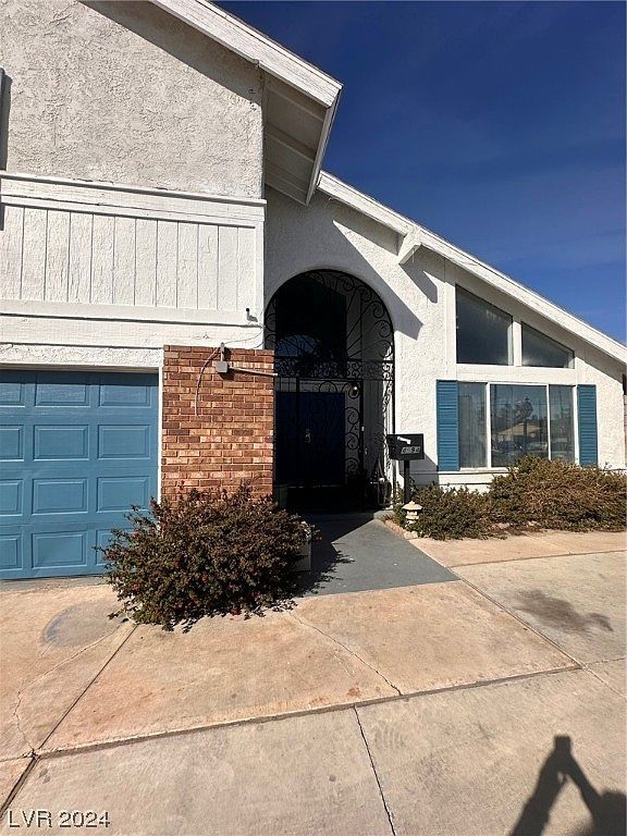 4594 E Rochelle Ave, Las Vegas, NV 89121 | Zillow