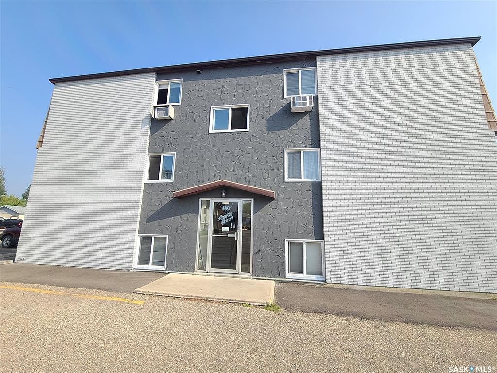 UNIT 19-116 Acadia COURT, Saskatoon, SK S7H 4T7 | MLS #SK981478 | Zillow