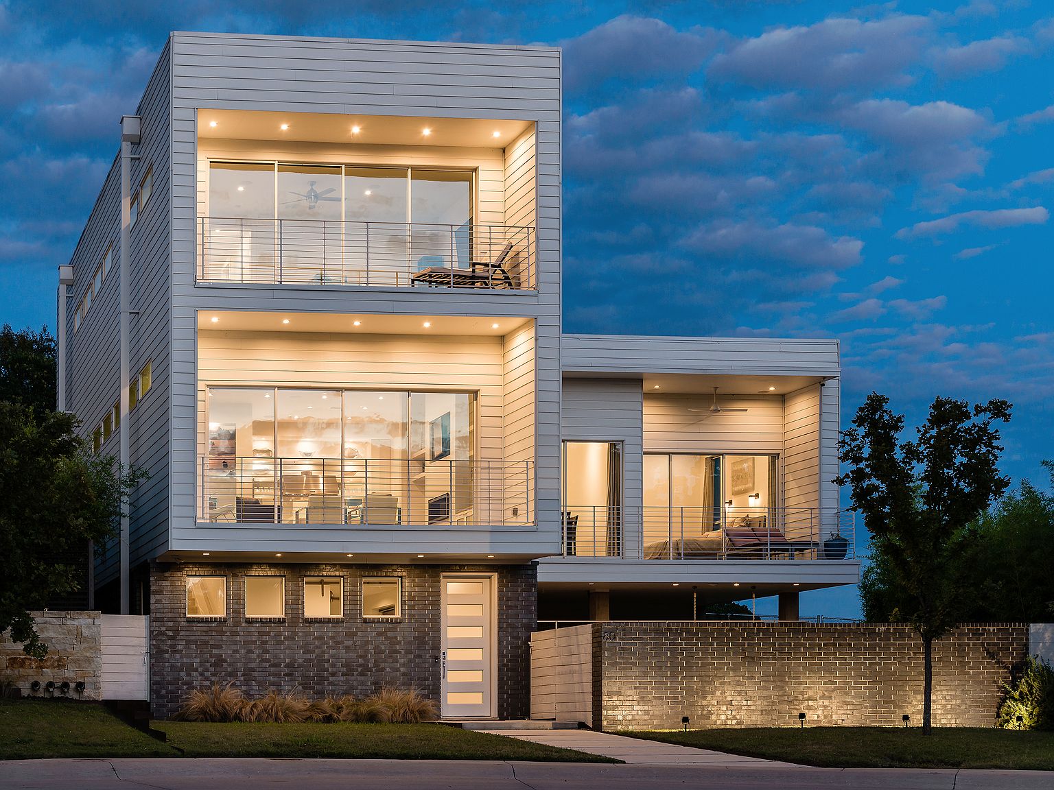 80 Vanguard Way, Dallas, TX 75243 | Zillow