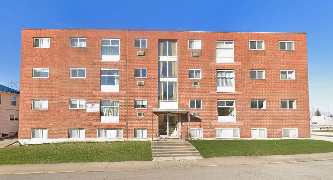 4663 Huron St #3, Niagara Falls, ON L2E 2H7 | Zillow
