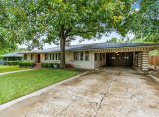 810 W Greenbriar Ln, Dallas, TX 75208 | MLS #14459705 | Zillow