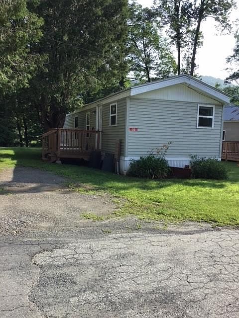 52 Upper Royalton Ter, South Royalton, VT 05068 | Zillow