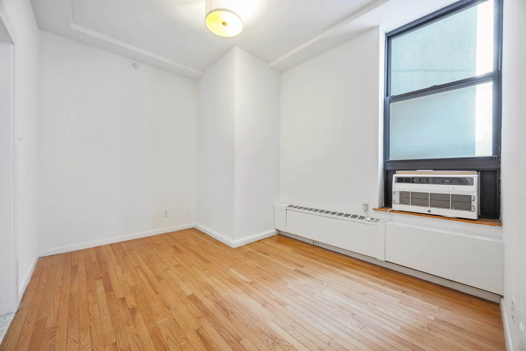 106 Fulton Street #8D in Fulton/Seaport, Manhattan | StreetEasy