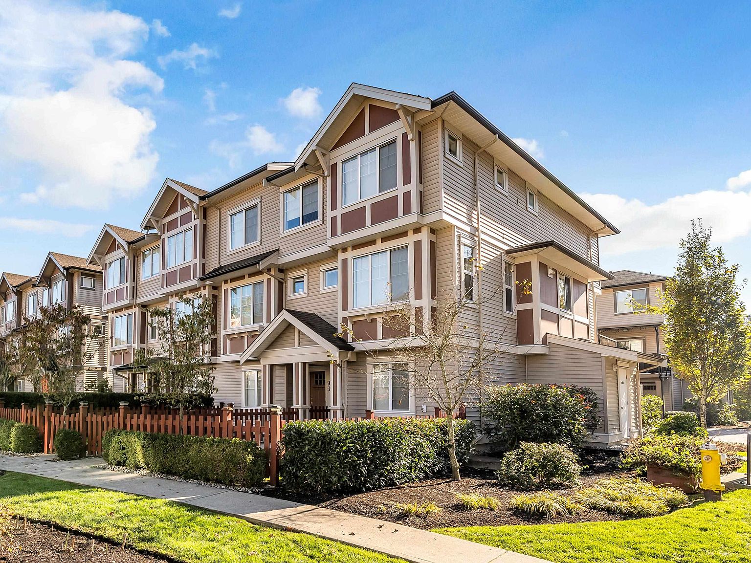 10151 240th St #94, Maple Ridge, BC V2W 0G9 | MLS #R2840030 | Zillow