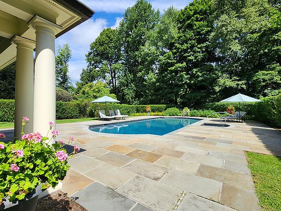 27 Country Club Rd, Ridgefield, CT 06877 | MLS #24038800 | Zillow