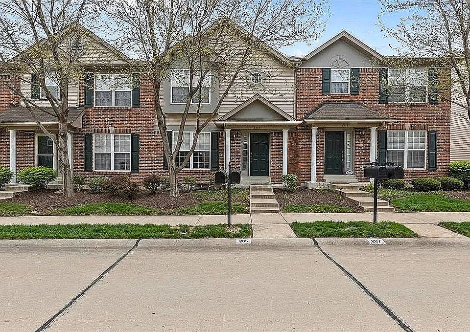 285 Vivaron Ave, Saint Charles, MO 63303 | Zillow