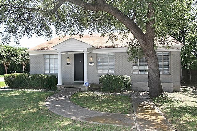 4816 W Mockingbird Ln, Dallas, TX 75209 | Zillow