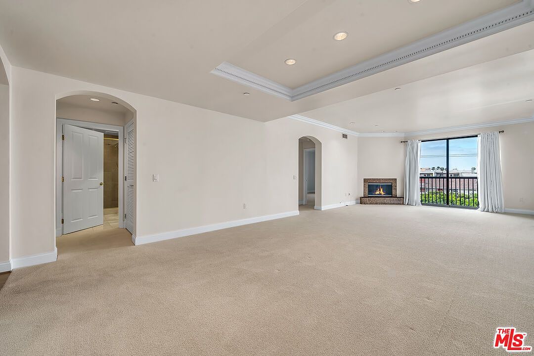 11847 Gorham Ave APT 311, Los Angeles, CA 90049 | Zillow