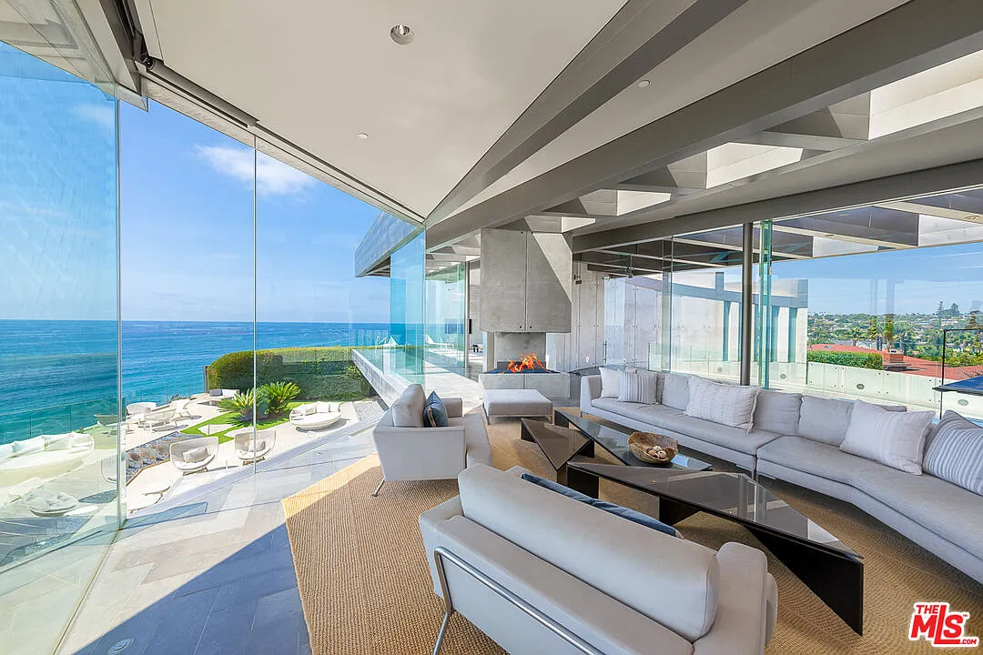 $19.99M Wallace E. Cunningham-Designed "Crescent House" For Sale in ...