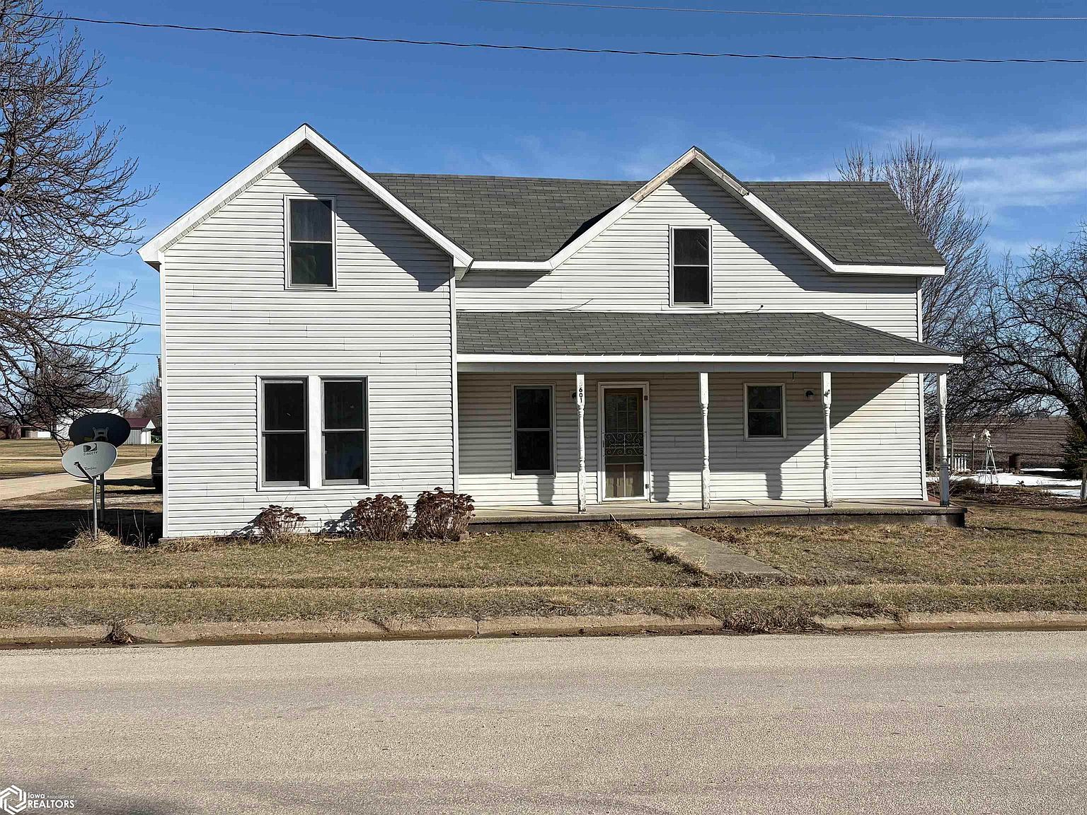 601 Main St, Bristow, IA 50611 | MLS #6325902 | Zillow