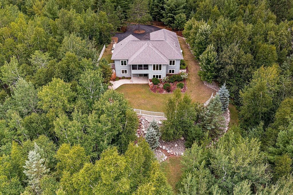 160 Pine Tree Ln, Coleraine, MN 55722 | Zillow