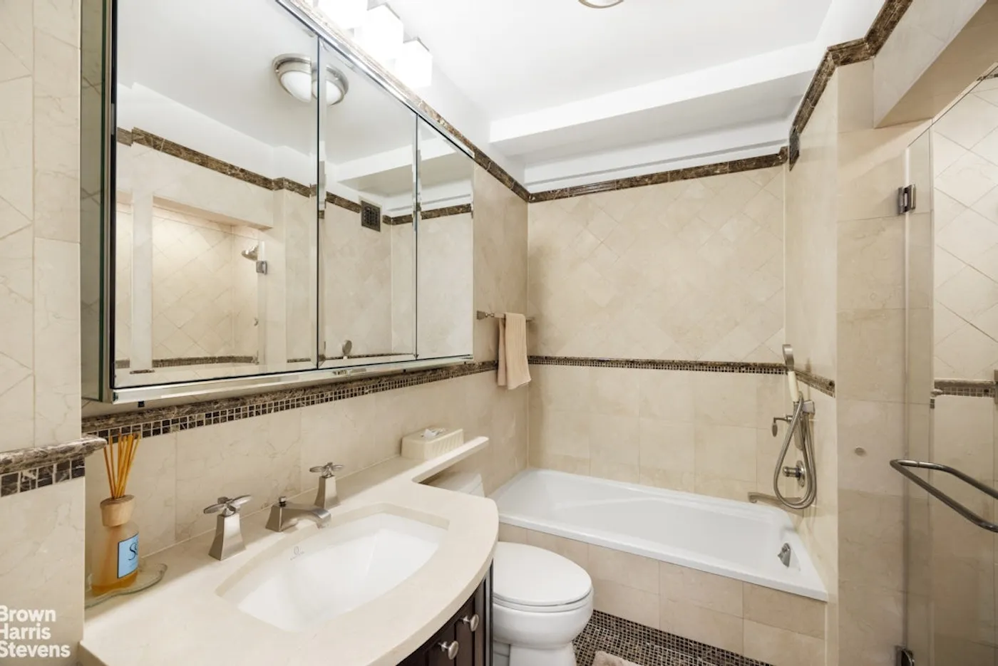 140 Riverside Drive #5K in Upper West Side, Manhattan | StreetEasy