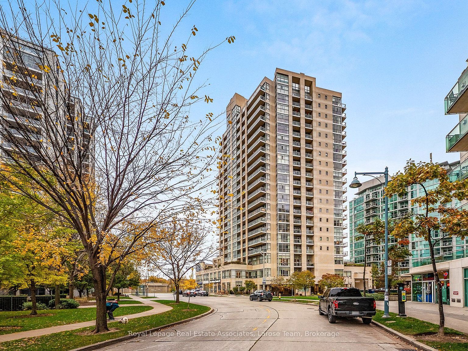 3 Marine Parade Dr #2003, Toronto, ON M8V 3Z5 | Zillow