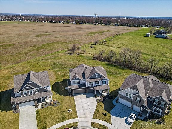 8236 Topaz Ct, Cincinnati, OH 45241 | Zillow