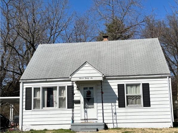 62521 Real Estate - 62521 Homes For Sale | Zillow