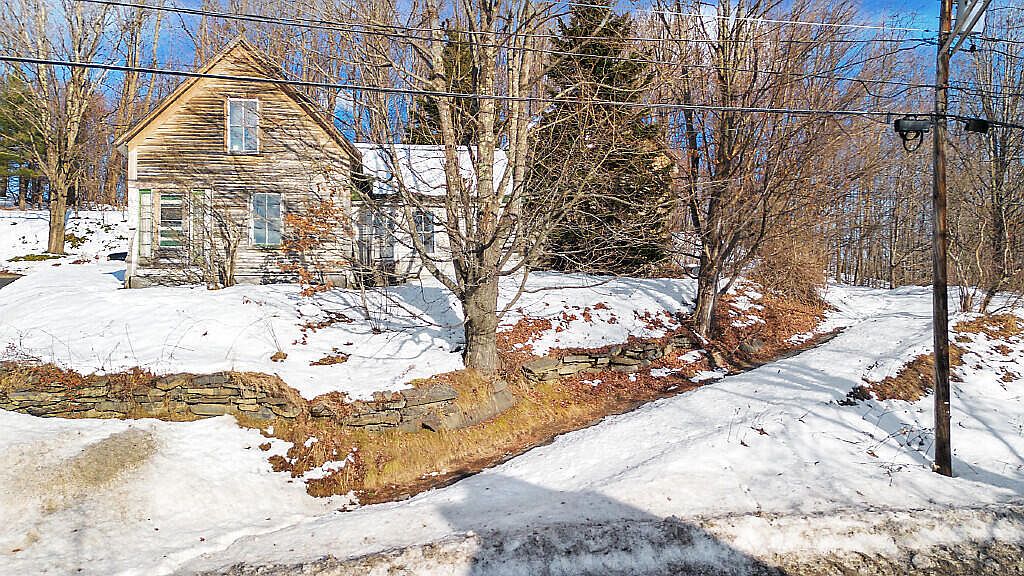 129 Town Farm Road, Farmington, ME 04938 | Zillow