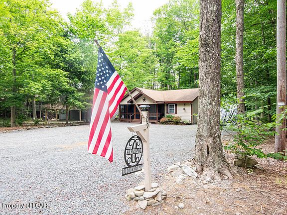 309 Parkwood Dr, Hamlin, PA 18427 | MLS #24-2721 | Zillow