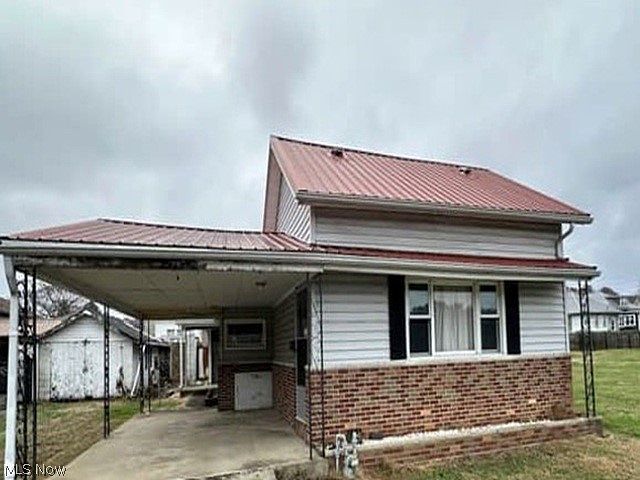 453 S Front Ave, Middleport, OH 45760 | Zillow
