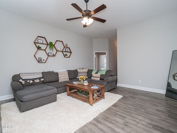 127 Hawks Ridge Trce, Byron, GA 31008 | Zillow