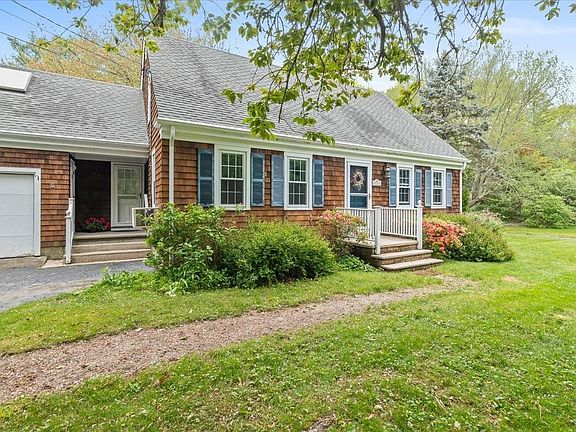 49 Fort Ninigret Rd, Charlestown, RI 02813 | Zillow