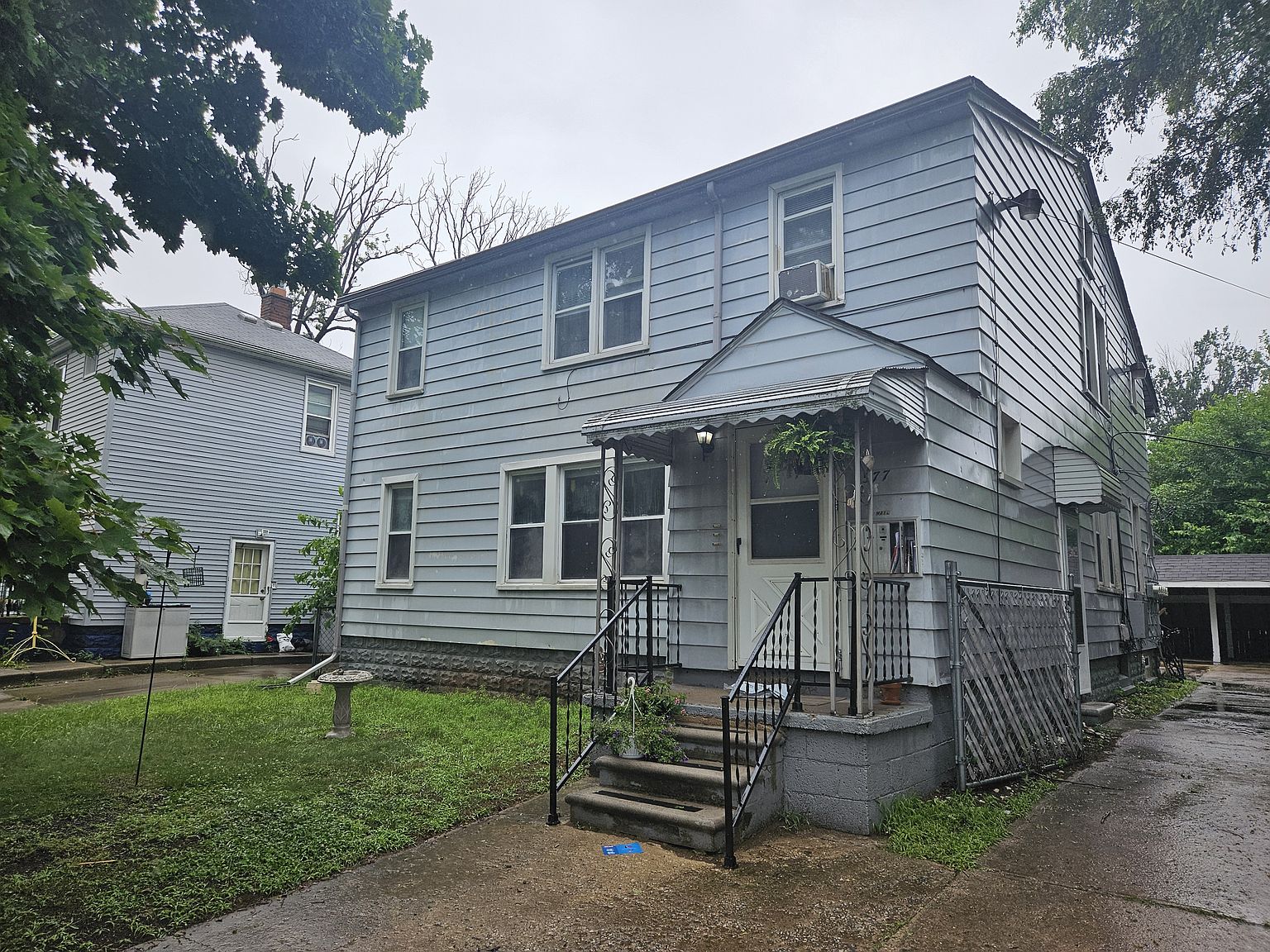 577-4 E Mapledale Ave #2, Hazel Park, MI 48030 | Zillow