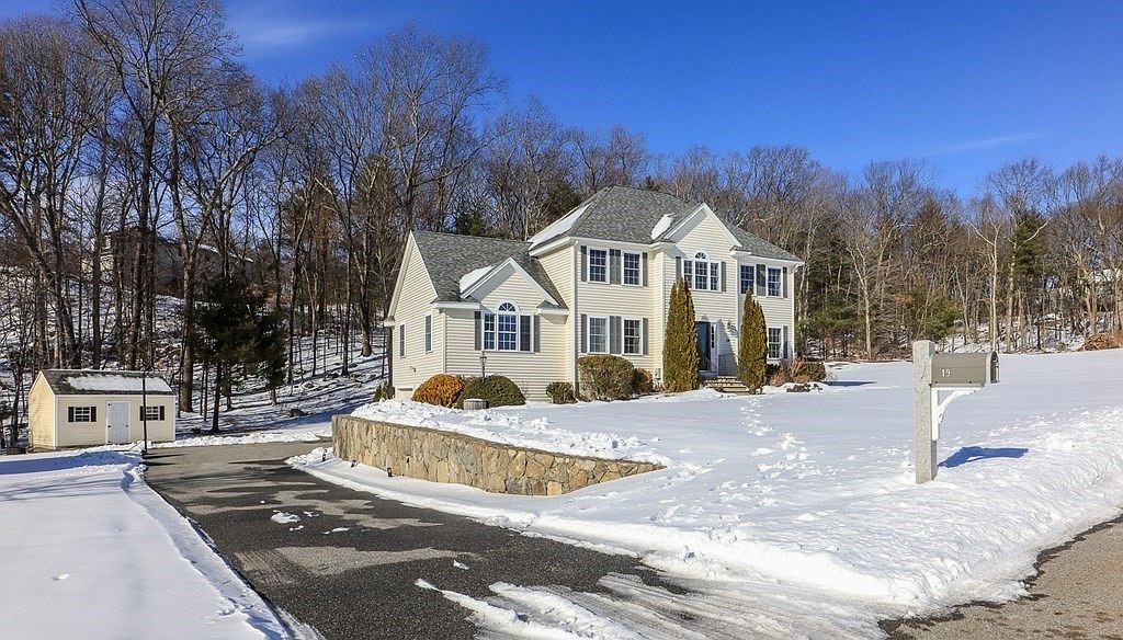 19 Mountain Laurel Rd, Ayer, MA 01432 | Zillow