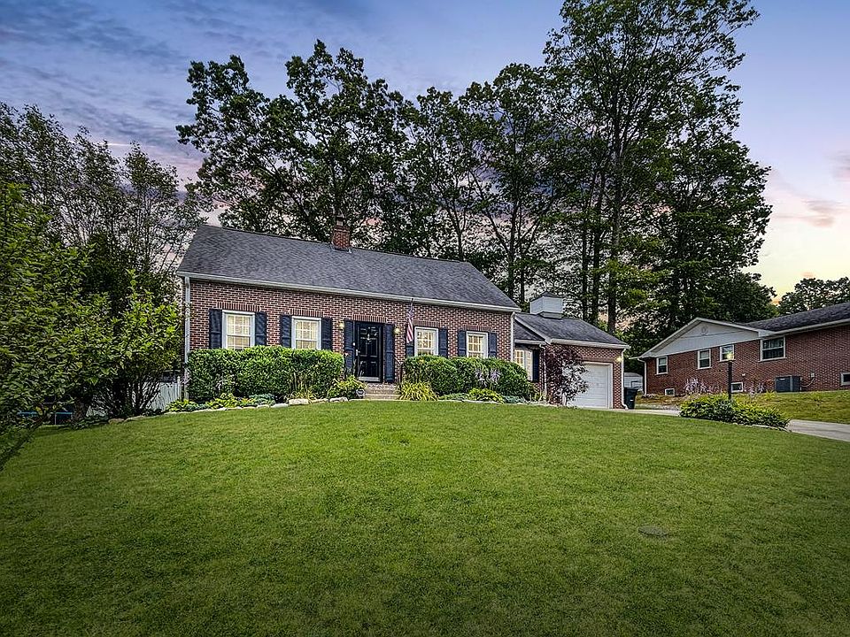 211 Witherspoon St, Beckley, WV 25801 | MLS #84440 | Zillow