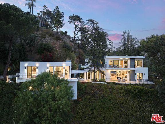 2341 Zorada Ct, Los Angeles, CA 90046 | MLS #22-220851 | Zillow