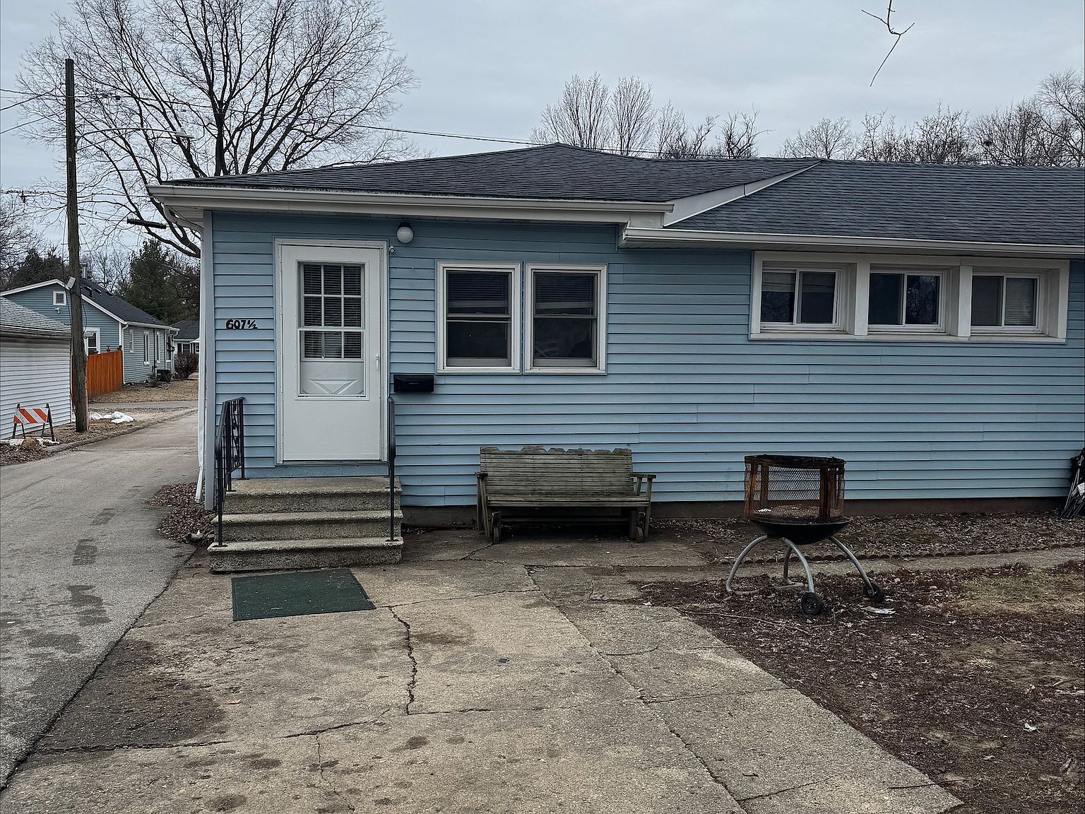 607 Armstrong St #1/2, Morris, IL 60450 | Zillow