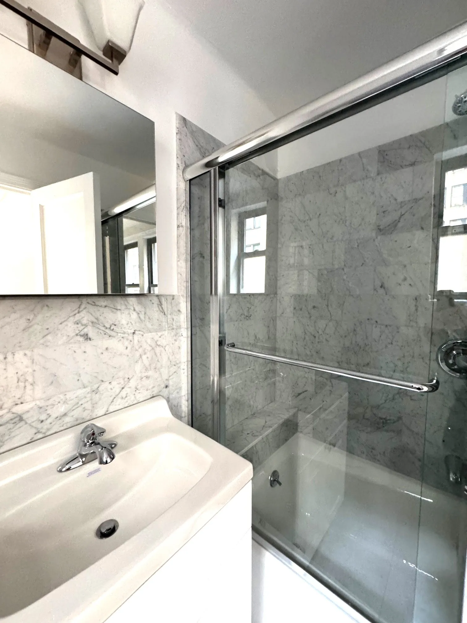 404 East 55th Street #10F in Sutton Place, Manhattan | StreetEasy