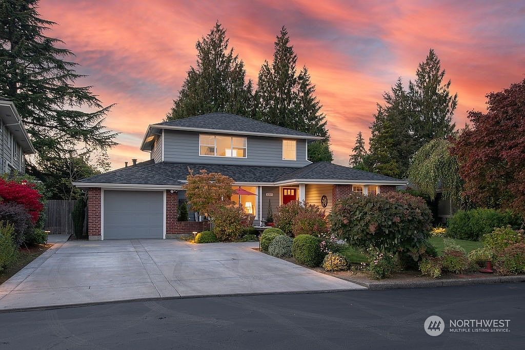 8207 Forest Drive NE, Seattle, WA 98115 | Zillow