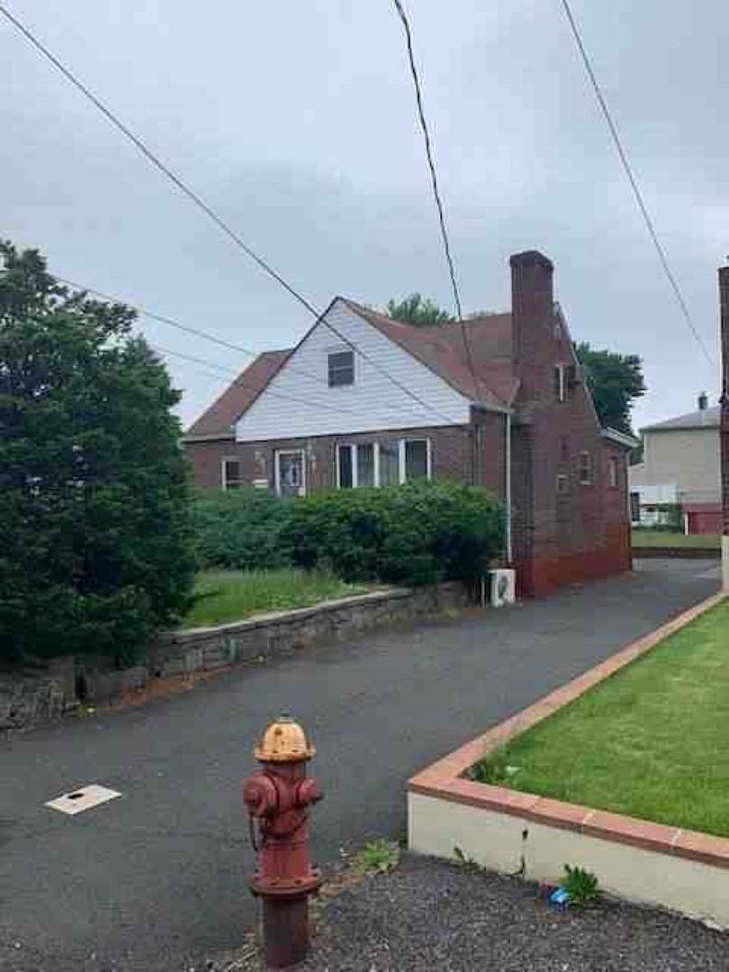 188 Mile Square Rd, Yonkers, NY 10701 | Zillow