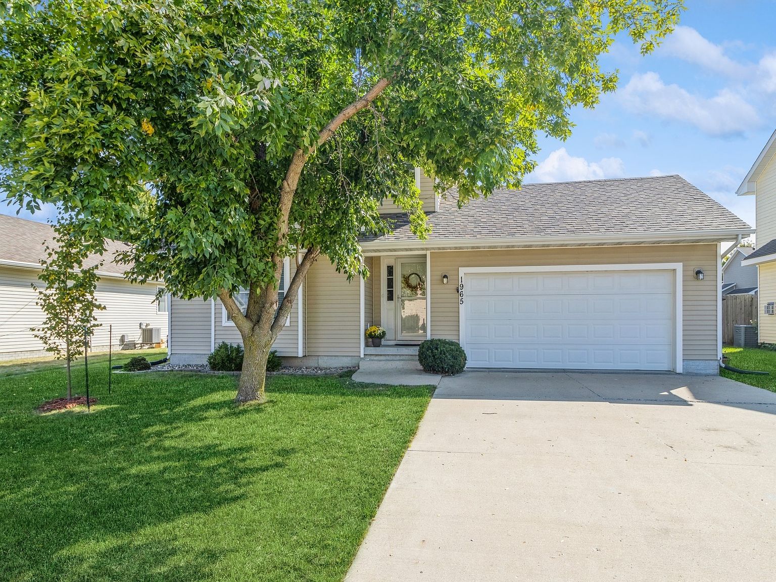 1965 SE Florence Dr, Waukee, IA 50263 | Zillow
