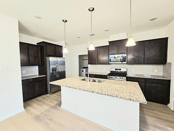 4226 Freeboard Ln, Houston, TX 77053 | Zillow