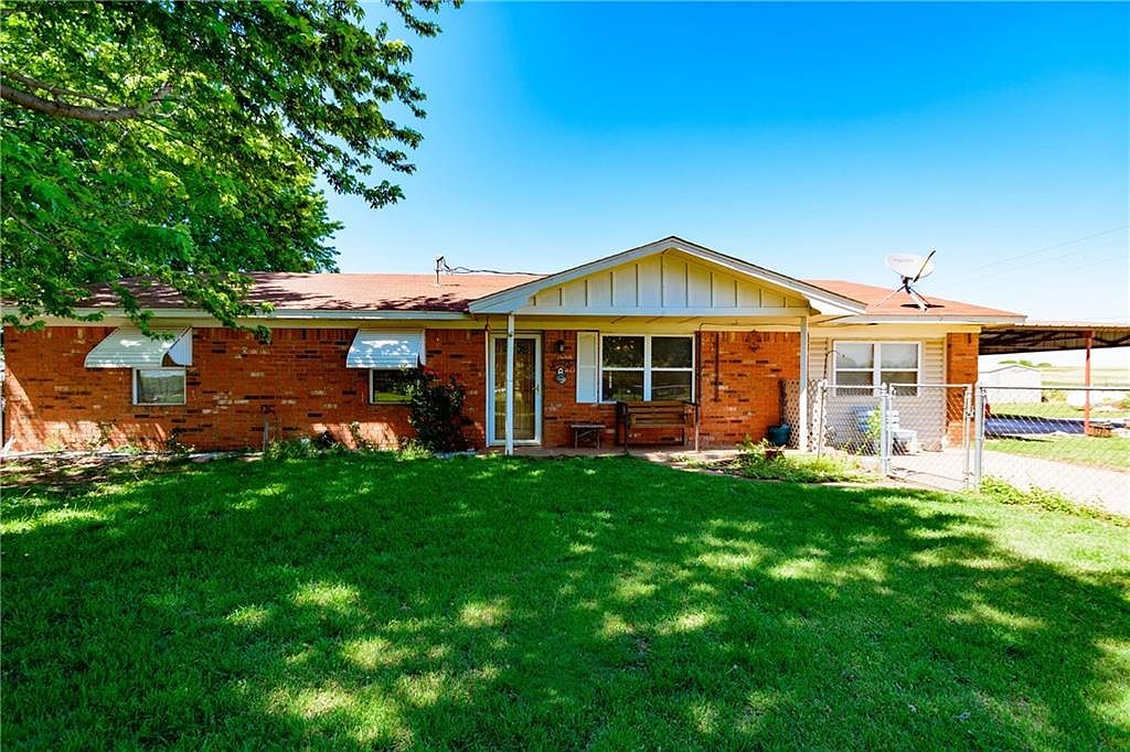 17233 E County Road 1500, Lindsay, OK 73052 | Zillow
