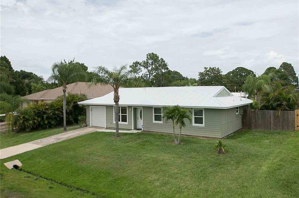480 Perch Ln, Sebastian, FL 32958 | Zillow