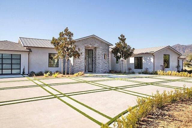 2710 Montecito Ranch Pl, Summerland, CA 93067 | MLS #22-2997 | Zillow