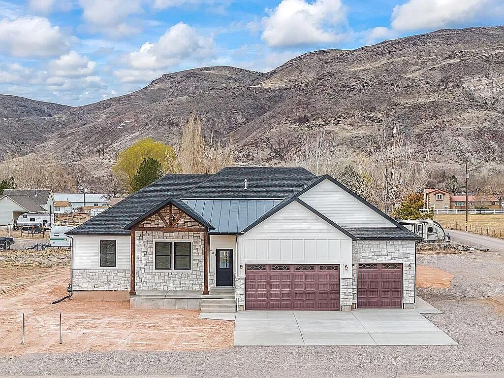 281 N 460 E, Elsinore, UT 84724 | MLS #25-261705 | Zillow