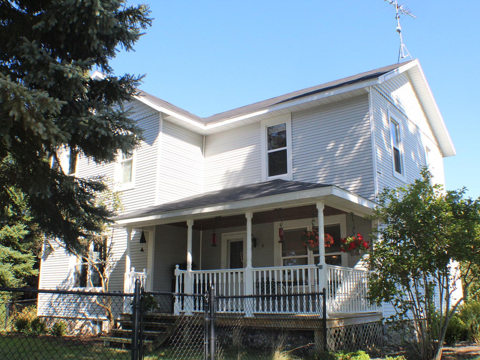 2880 Larks Lake Rd, Pellston, MI 49769 | Zillow